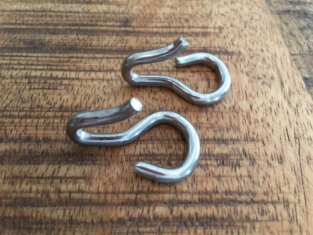 Curb Chain Hooks – All Aces Tack and Pets